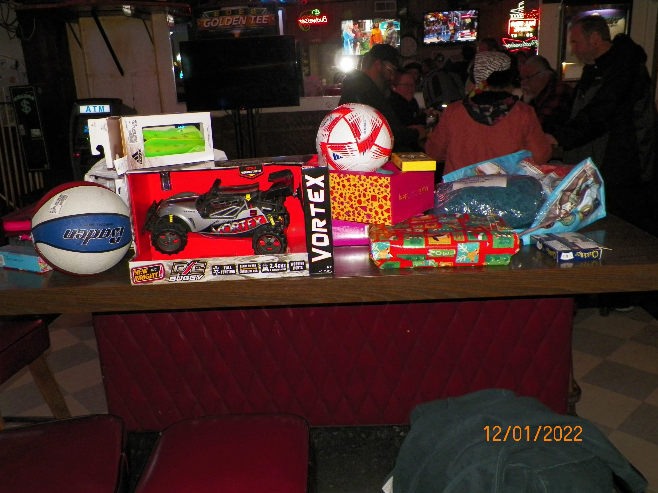 Hash Twelve-21: Hares Toy With Pack At Toys For Tots - Surf City Hash ...